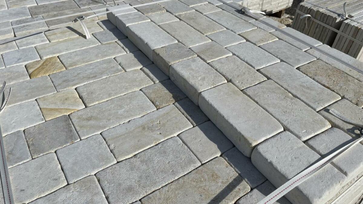 Pavé ANTICA© DONUTS en Pierre de France toutes nuances de Beige, Bandes ...